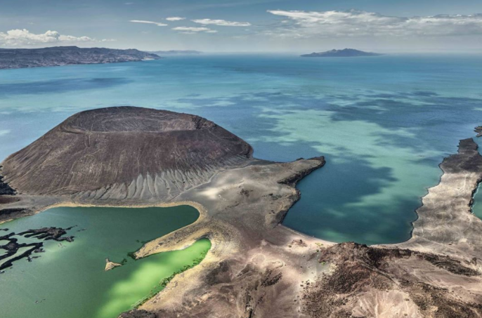 Fascinating facts about Lake Turkana in northern Kenya – schoolfor.africa
